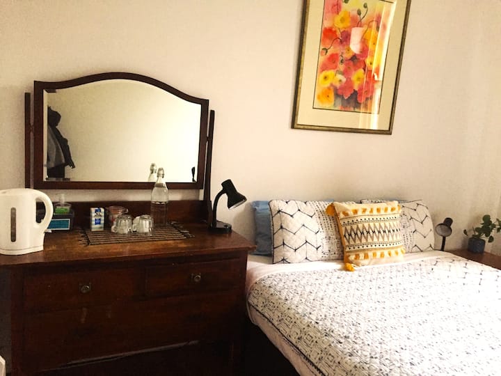 Room 9 Queen - Katoomba