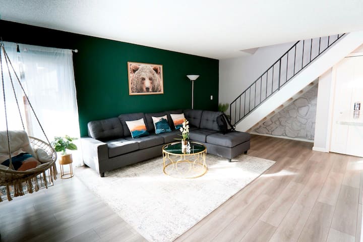 *Modern Stay Near State Park & Mountain Access - Denver, CO