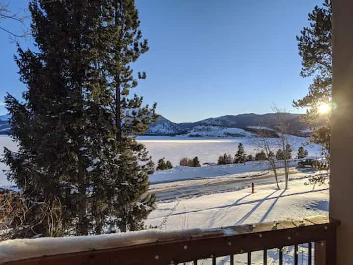 Private Hot Tub, Amazing Views In Dillon! - Dillon, CO