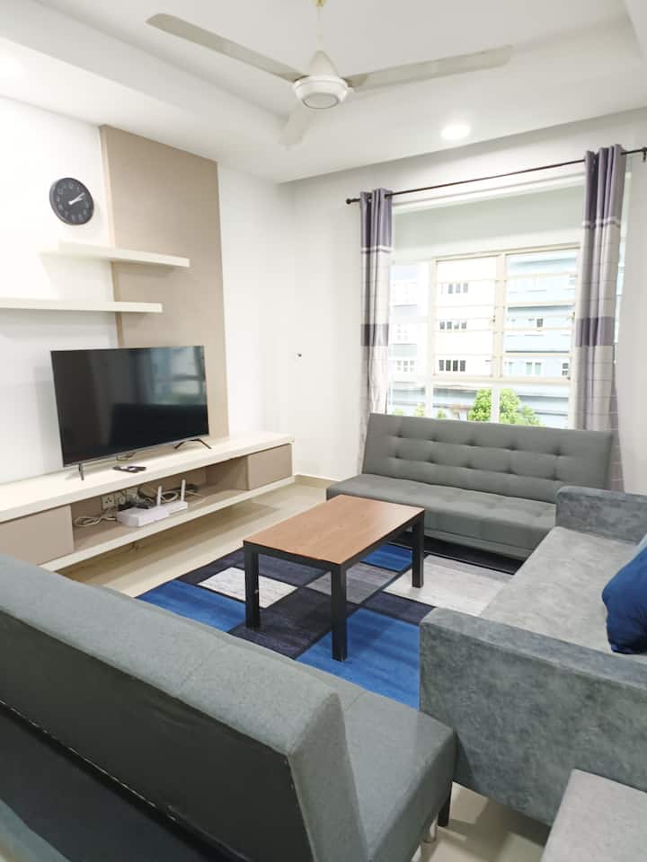 Subang Avenue F/1-9pax/5mins Lrt/gym+pool - Subang Jaya