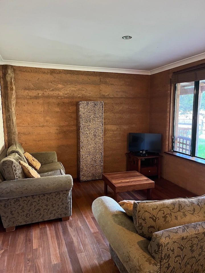 Pump Hill Farm Cottages - Grevillea - Pemberton