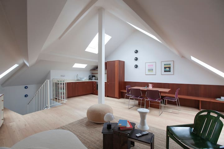 Outstanding 2-bedroom Flat In City Center - Bruselas