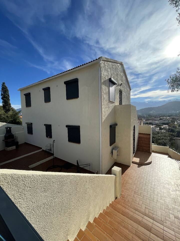 T3 En Rez-de-chaussée Villa - Calvi