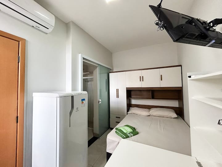 Kitnet Agradável Com Ar Condicionado E Wi-fi - Presidente Prudente