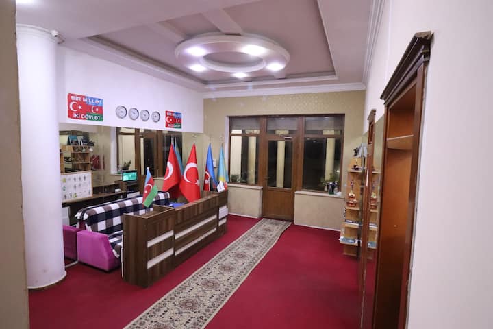 Ekm Hotel And Hostel - 巴庫