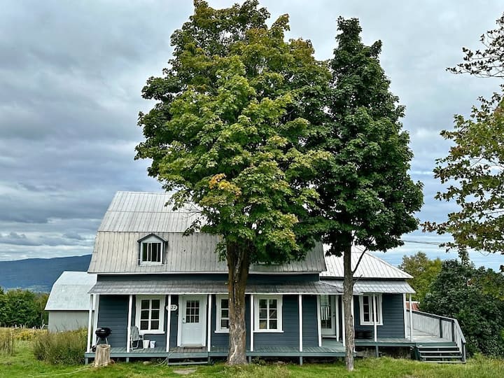 Chalet Rustique
Baie St-paul - Baie-Saint-Paul
