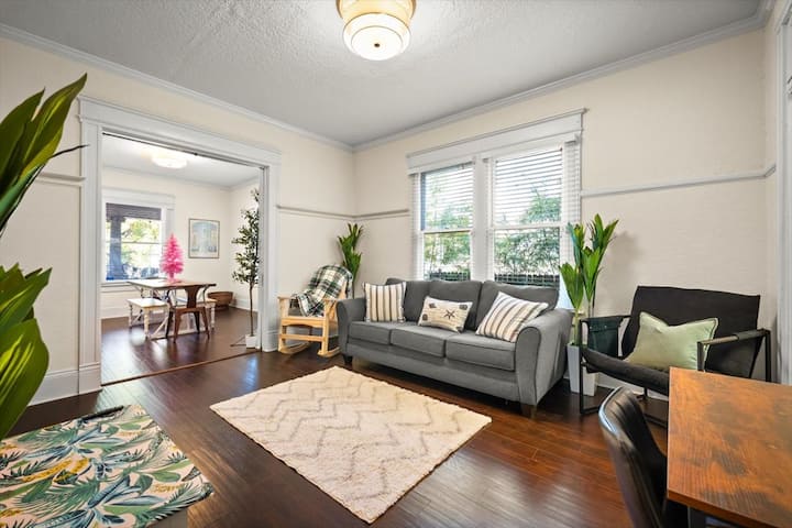 240- Sleeps 10, Vystar 1 Mile, Pets & Kid Friendly - Jacksonville, FL