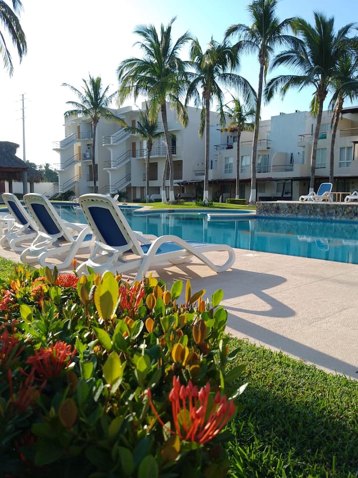 Espaciosa Villa, 2 Suites, Baño Y Recámara Pb - Acapulco