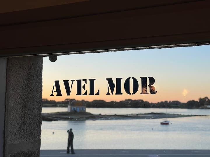 Avel Mor, La Vue Sur Saint-cado - Belz