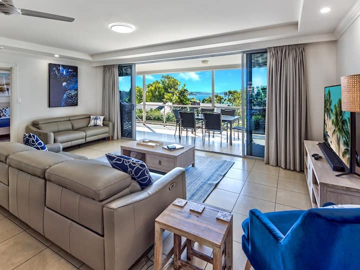 Blue Water Views 2 - Hamilton Island