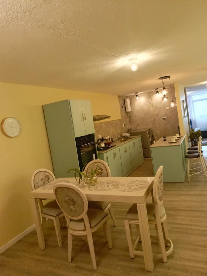 Acogedor Y Cómodo Departamento En Latacunga - Cotopaxi