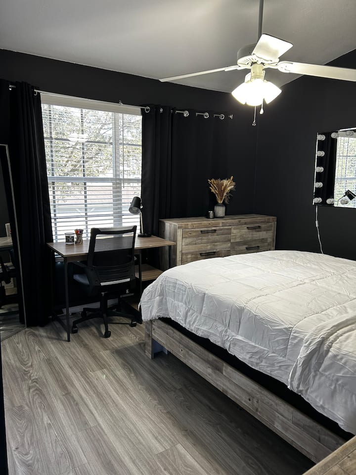 The Comfy Corner - Brandon