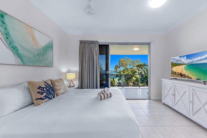 Blue Water Views 12 - Hamilton Island