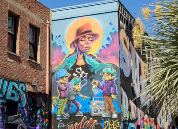 ˋ*°* Downtown Condoˋ*°* - タスティン, CA