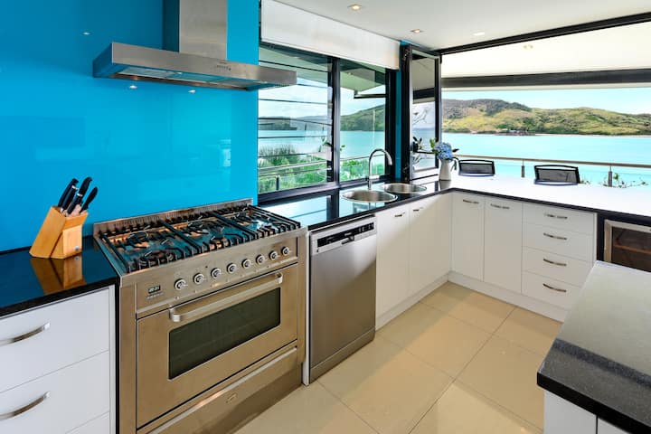 The Edge 1 - Hamilton Island