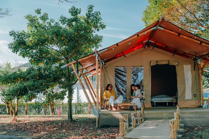 【手ぶらでグランピング】青島の大自然と海を望む森の中の宿泊体験-Safari Tent - 宮崎市