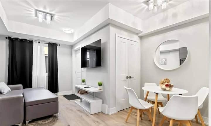 Cozy 1br/1.5 Bath Unit-walk To Falls/casino - Niagara Falls