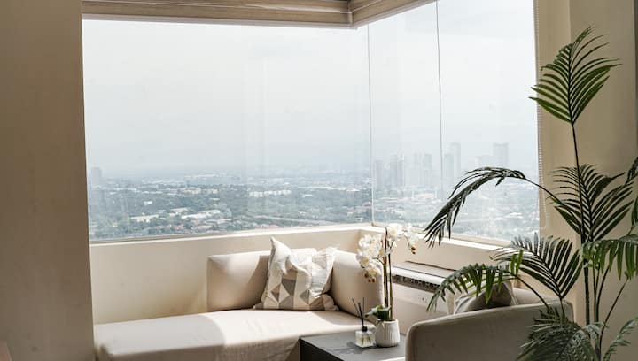 Edsa Heights Loft Unit  W/ Balcony Ama Tower 3406 - Pasig