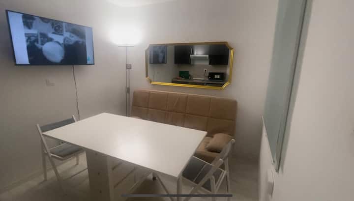 Apartamento Centro De Madrid. - Madrid