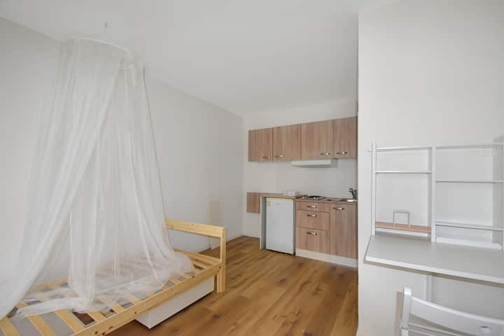 Studio Near Letzigrund Stadium - Zürich