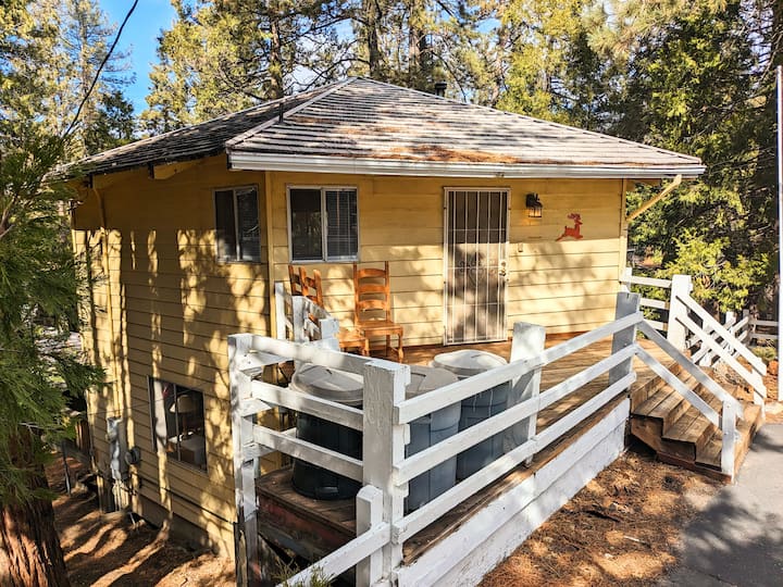 Eagle At Bluebird Cottage Inn - Idyllwild-Pine Cove, CA