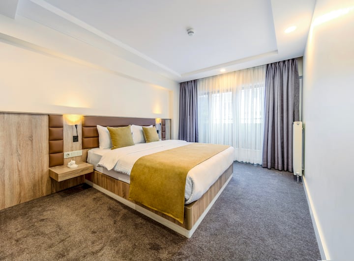 Spacious Equipped Flat • In The Bosphorus | Galata - Beyoğlu