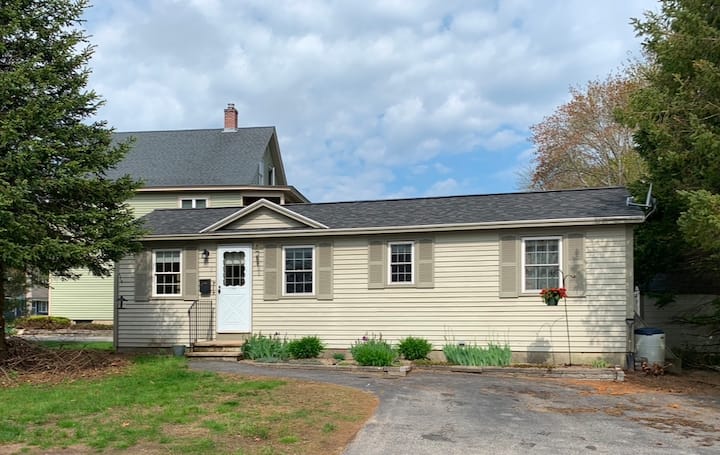 Cute Little House In Town - Sanford, ME