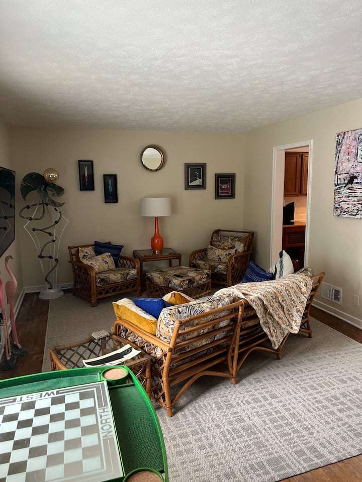 Comfortable Centrally Located - Omaha, NE