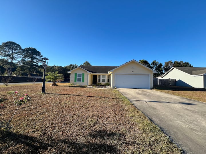 Backyard Lake,near I 95,side Large Vehicle Parking - Kingsland, GA