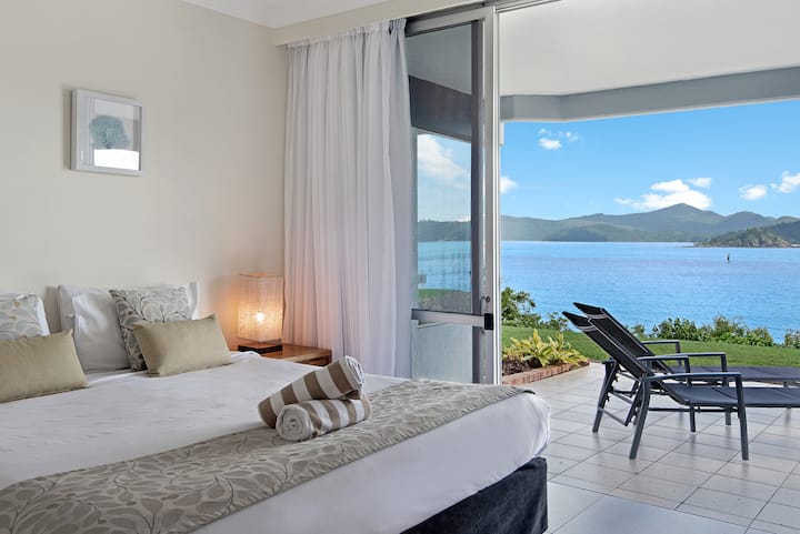 Frangipani 003 - Hamilton Island