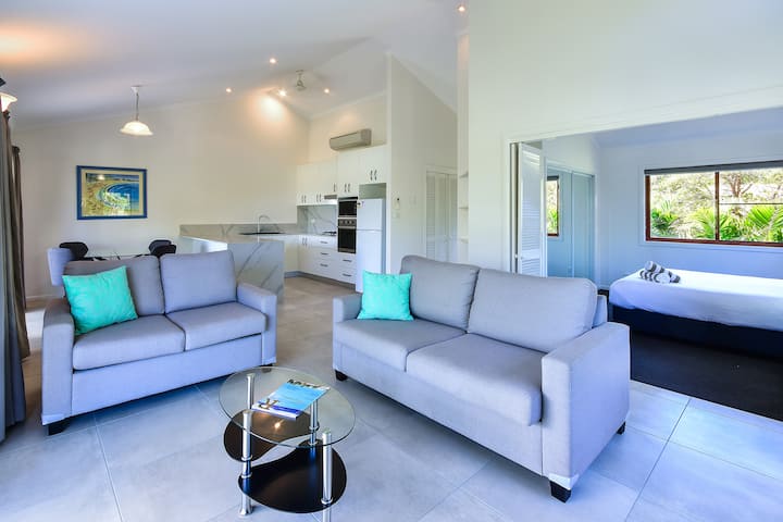 Heliconia Grove 7 - Hamilton Island