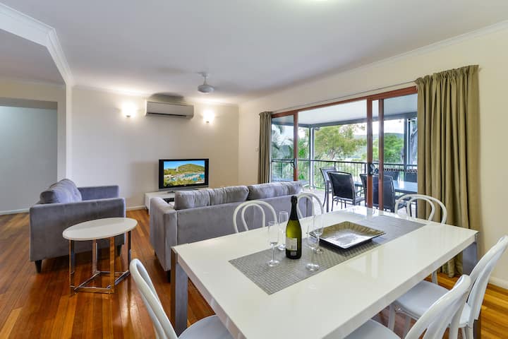 Heliconia Grove 13 - Hamilton Island