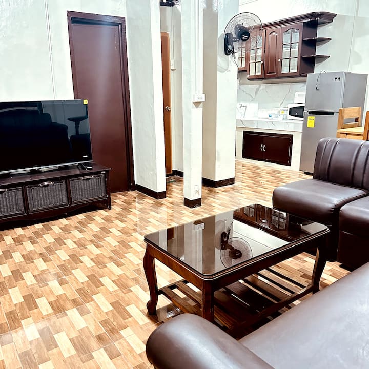 Home In The Heart Of The City (Up To 10pax) - Palo