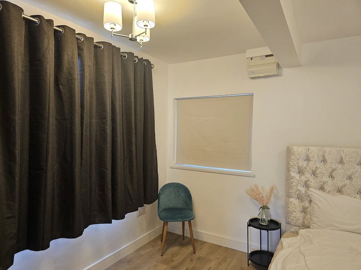 Cosy Studio In The Heart Of Bridgend - Bridgend