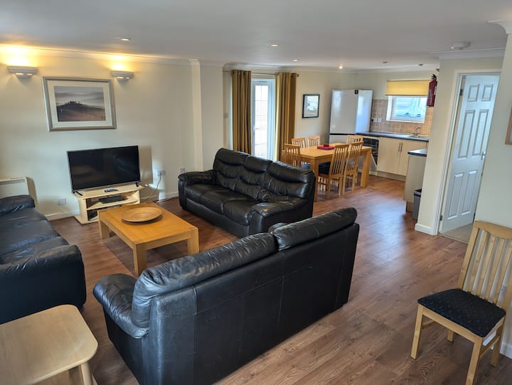 Surf Cottage Nr Newquay 4 Bedrooms, 3 Bathrooms - Cornouailles