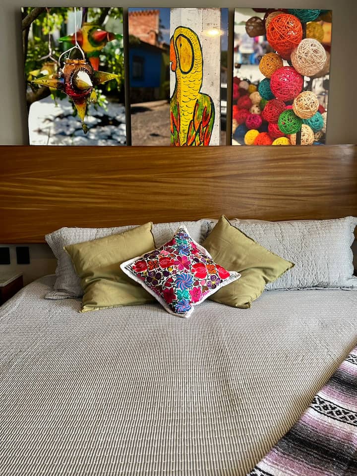 Surrounded By Art In Ajijic Centro (2) - Ajijic