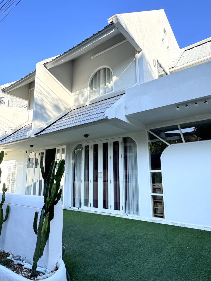 5brs House At The Heart Of Cnx - Chiang Mai