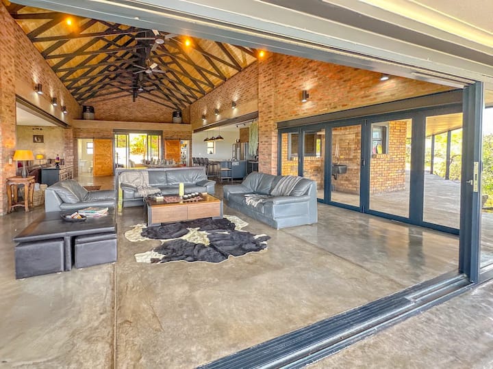 @Mabalingwe - Davison Safari Ldg - Bela-Bela