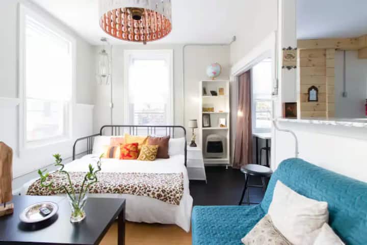 Hlpster Crib Minispace @Flshtown - Camden, NJ