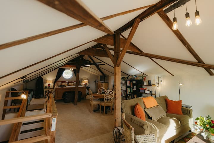 Renovated Barn Loft - Lilac Farm - San Miguel, CA