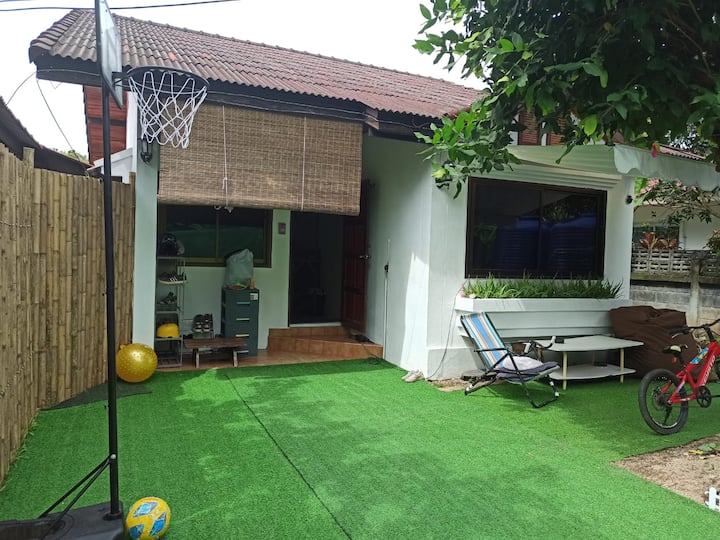 Private Home, 2br, 2ac, Wifi, Kitchen, Yard, Kpg - Ko Pha Ngan
