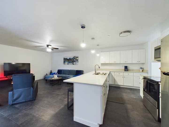 Modern Condo Close To
Gondola. Great Location! #2 - Kellogg, ID