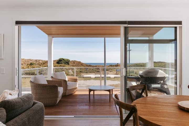 Pearl By The Sea ~ Papamoa Beach - Papamoa