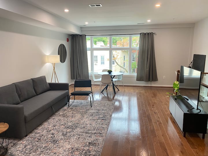 Spacious 2bed Apt In Georgetown - Washington, DC