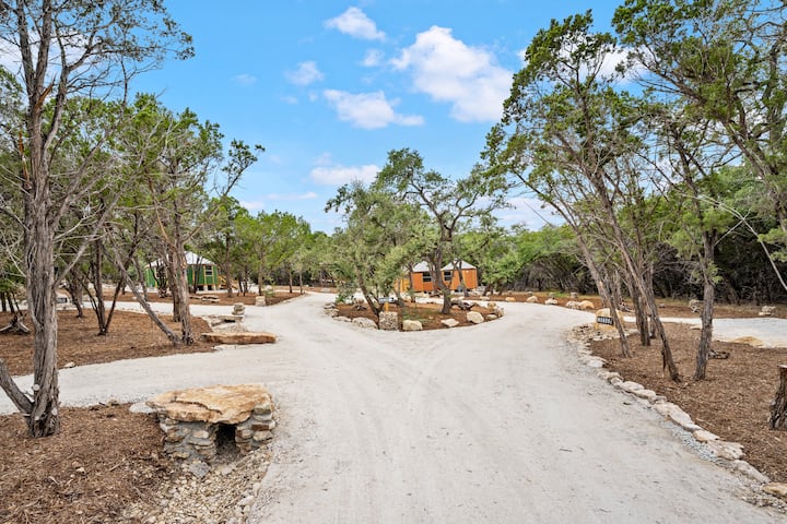 Ultimate Group Getaway At Canyon Lake - Sleeps 28! - Canyon Lake, TX