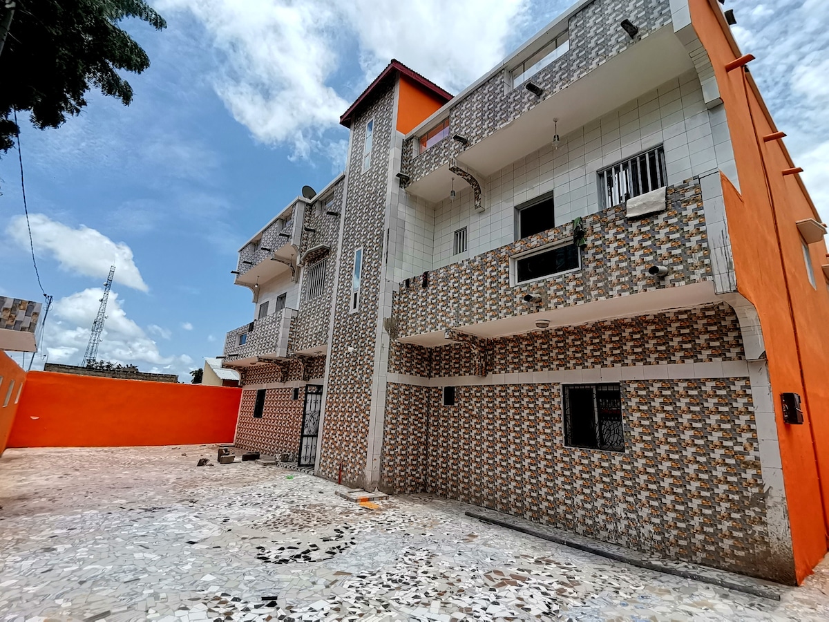 Uma casa tranquila bem localizada. - Casas para Alugar em Kolda, Kolda ...