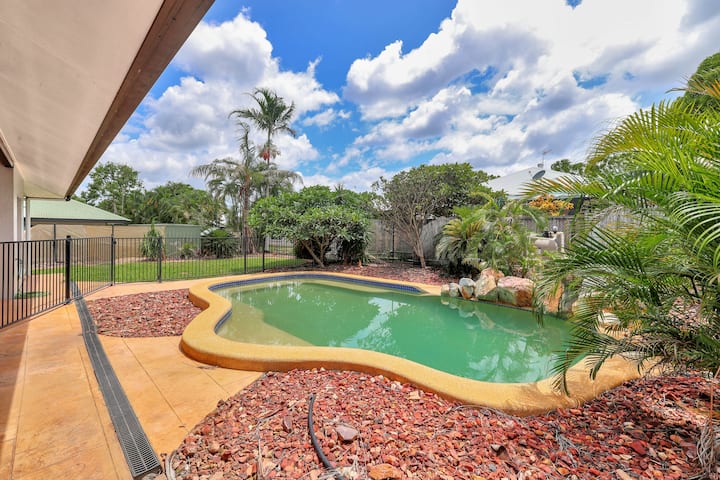 Rosebery Retreat | 5 Bedrooms - ダーウィン