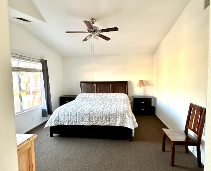 Cozy King Master With Private Bath - Menifee, CA