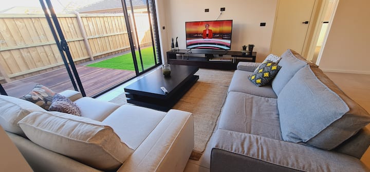 Stay In Tarneit, West Melbourne. - City of Wyndham