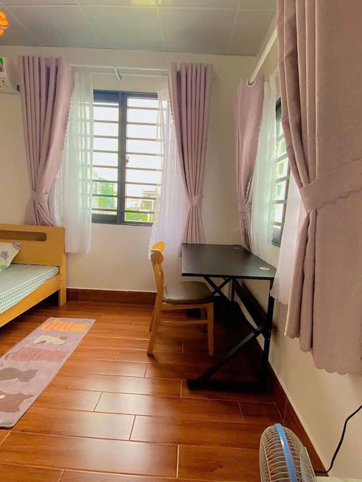 Rooftop Double Windows Workroom - Hô Chi Minh-Ville